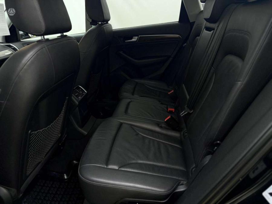 Melns Audi Q5 2015 Viļņa, ar dzinēja tilpumu 1.98 L un nobraukumu 192 tūkst. km par 11999 €, foto 12 vietnē AUTOMOTO.COM.LV