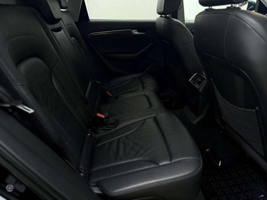 Melns Audi Q5 2015 Viļņa, ar dzinēja tilpumu 1.98 L un nobraukumu 192 tūkst. km par 11999 €, foto 15 vietnē AUTOMOTO.COM.LV