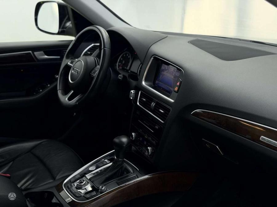 Melns Audi Q5 2015 Viļņa, ar dzinēja tilpumu 3.00 L un nobraukumu 232 tūkst. km par 11800 €, foto 17 vietnē AUTOMOTO.COM.LV