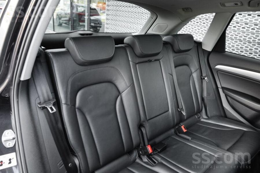 Melns Audi Q5 2015 Rīga, ar dzinēja tilpumu 2.00 L un nobraukumu 240 tūkst. km par 11950 €, foto 21 vietnē AUTOMOTO.COM.LV