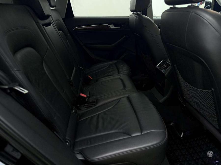 Black Audi Q5 2015 in Vilnius, with an engine capacity of 1.98 L and mileage of 192 thousand km for 11999 €, photo 15 on AUTOMOTO.COM.LV