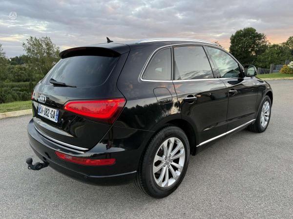 Black Audi Q5 2015 in Taurage, with an engine capacity of 1.97 L and mileage of 210 thousand km for 12900 €, photo 8 on AUTOMOTO.COM.LV