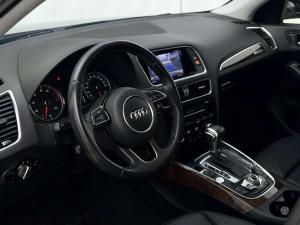 Black Audi Q5 2015 in Vilnius, with an engine capacity of 3.00 L and mileage of 232 thousand km for 11800 €, photo 10 on AUTOMOTO.COM.LV