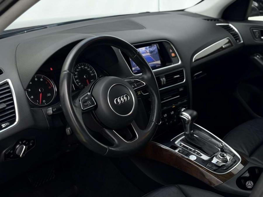 Black Audi Q5 2015 in Vilnius, with an engine capacity of 3.00 L and mileage of 232 thousand km for 11800 €, photo 10 on AUTOMOTO.COM.LV