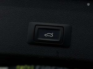 Black Audi Q5 2015 in Vilnius, with an engine capacity of 3.00 L and mileage of 232 thousand km for 11800 €, photo 14 on AUTOMOTO.COM.LV