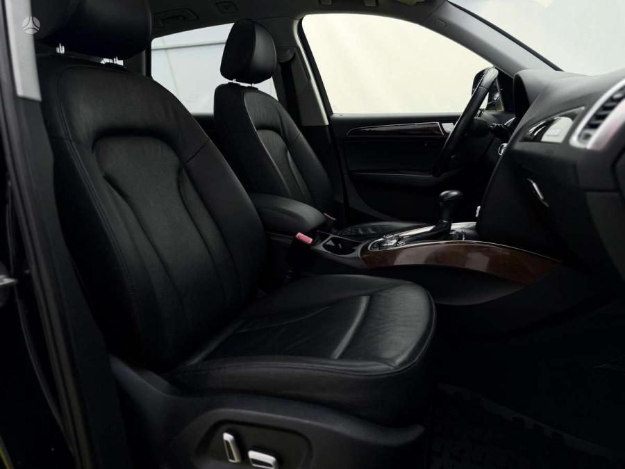 Black Audi Q5 2015 in Vilnius, with an engine capacity of 3.00 L and mileage of 232 thousand km for 11800 €, photo 16 on AUTOMOTO.COM.LV