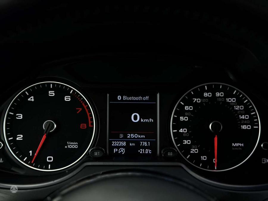 Black Audi Q5 2015 in Vilnius, with an engine capacity of 3.00 L and mileage of 232 thousand km for 11800 €, photo 32 on AUTOMOTO.COM.LV