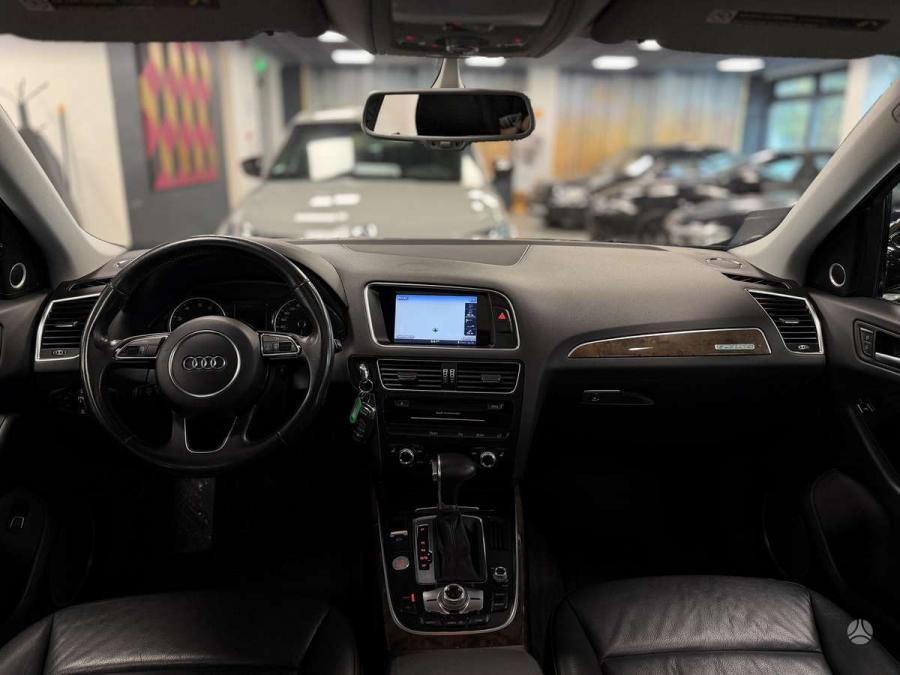 Black Audi Q5 2015 in Klaipeda, with an engine capacity of 3.00 L and mileage of 147 thousand km for 14500 €, photo 4 on AUTOMOTO.COM.LV