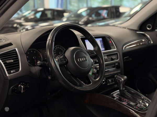 Black Audi Q5 2015 in Klaipeda, with an engine capacity of 3.00 L and mileage of 147 thousand km for 14500 €, photo 4 on AUTOMOTO.COM.LV