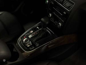 Black Audi Q5 2015 in Klaipeda, with an engine capacity of 3.00 L and mileage of 147 thousand km for 14500 €, photo 6 on AUTOMOTO.COM.LV