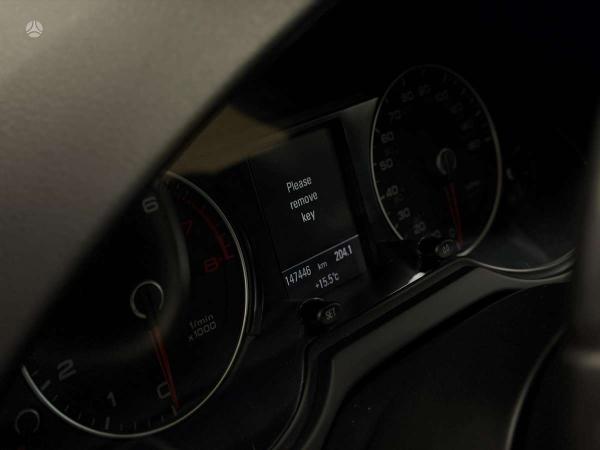 Black Audi Q5 2015 in Klaipeda, with an engine capacity of 3.00 L and mileage of 147 thousand km for 14500 €, photo 10 on AUTOMOTO.COM.LV