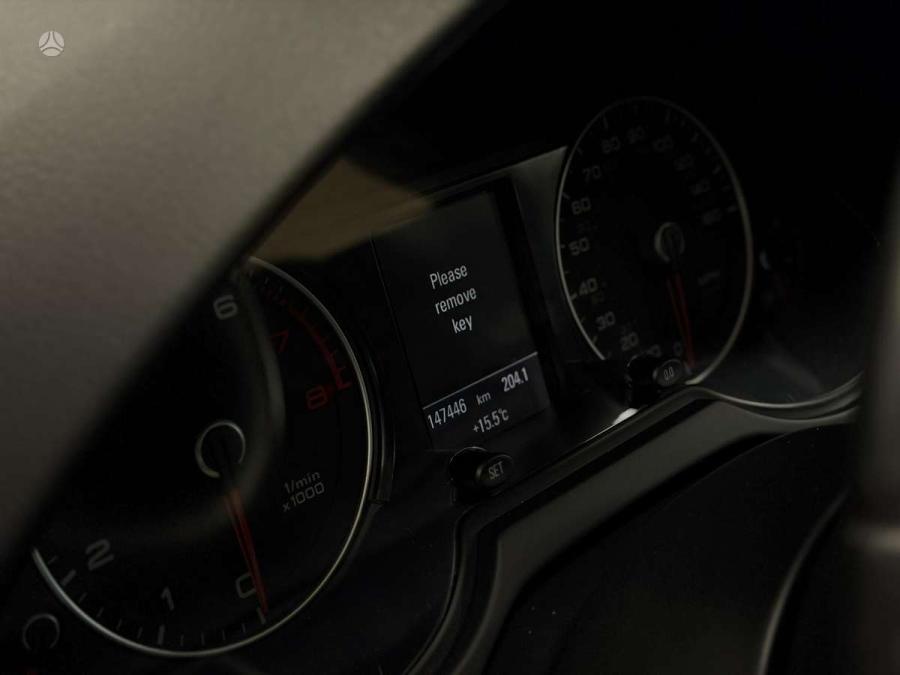 Black Audi Q5 2015 in Klaipeda, with an engine capacity of 3.00 L and mileage of 147 thousand km for 14500 €, photo 11 on AUTOMOTO.COM.LV