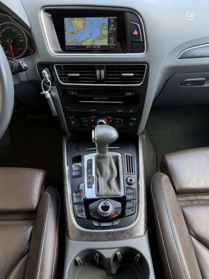 Black Audi Q5 2015 in Utena, with an engine capacity of 1.97 L and mileage of 182 thousand km for 12990 €, photo 13 on AUTOMOTO.COM.LV