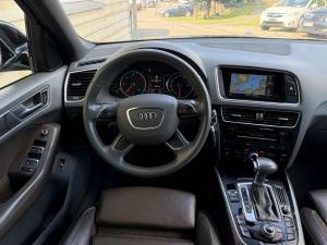 Black Audi Q5 2015 in Utena, with an engine capacity of 1.97 L and mileage of 182 thousand km for 12990 €, photo 15 on AUTOMOTO.COM.LV
