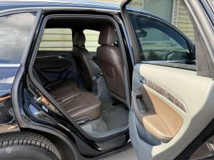 Black Audi Q5 2015 in Utena, with an engine capacity of 1.97 L and mileage of 182 thousand km for 12990 €, photo 24 on AUTOMOTO.COM.LV