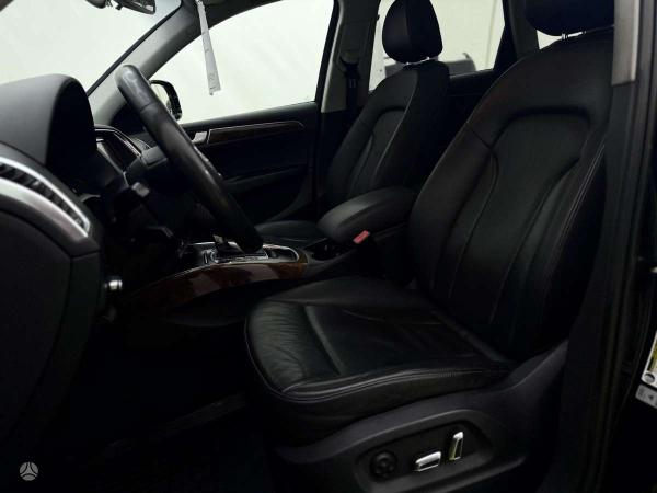 Black Audi Q5 2015 in Vilnius, with an engine capacity of 1.98 L and mileage of 192 thousand km for 11990 €, photo 11 on AUTOMOTO.COM.LV