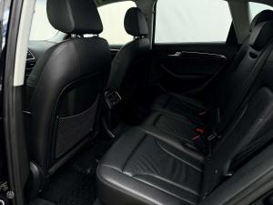 Black Audi Q5 2015 in Vilnius, with an engine capacity of 3.00 L and mileage of 232 thousand km for 11790 €, photo 12 on AUTOMOTO.COM.LV
