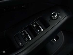 Black Audi Q5 2015 in Vilnius, with an engine capacity of 3.00 L and mileage of 232 thousand km for 11790 €, photo 21 on AUTOMOTO.COM.LV