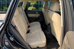 Melns Audi Q5 2015 Viļņa, ar dzinēja tilpumu 2.00 L un nobraukumu 260 tūkst. km par 12750 €, foto 8 vietnē AUTOMOTO.COM.LV