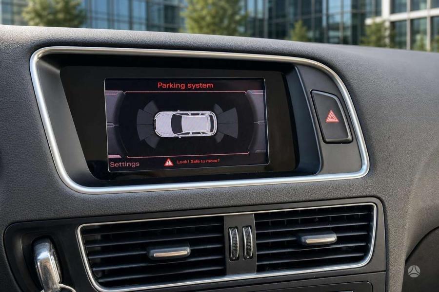Melns Audi Q5 2015 Viļņa, ar dzinēja tilpumu 2.00 L un nobraukumu 260 tūkst. km par 12750 €, foto 11 vietnē AUTOMOTO.COM.LV