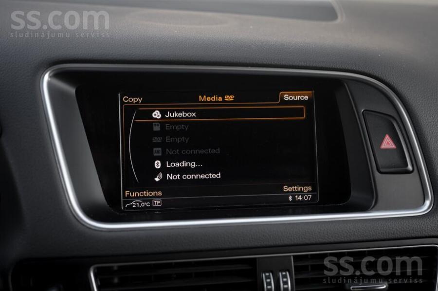 Black Audi Q5 2015 in Talsi, with an engine capacity of 3.00 L and mileage of 250 thousand km for 16450 €, photo 25 on AUTOMOTO.COM.LV