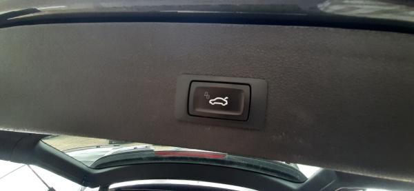 Black Audi Q5 2015 in Utena, with an engine capacity of 3.00 L and mileage of 300 thousand km for 12500 €, photo 5 on AUTOMOTO.COM.LV