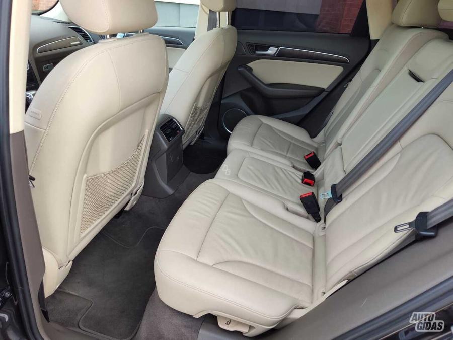 Melns Audi Q5 2015 Šauļi, ar dzinēja tilpumu 3.00 L un nobraukumu 168 tūkst. km par 12500 €, foto 15 vietnē AUTOMOTO.COM.LV