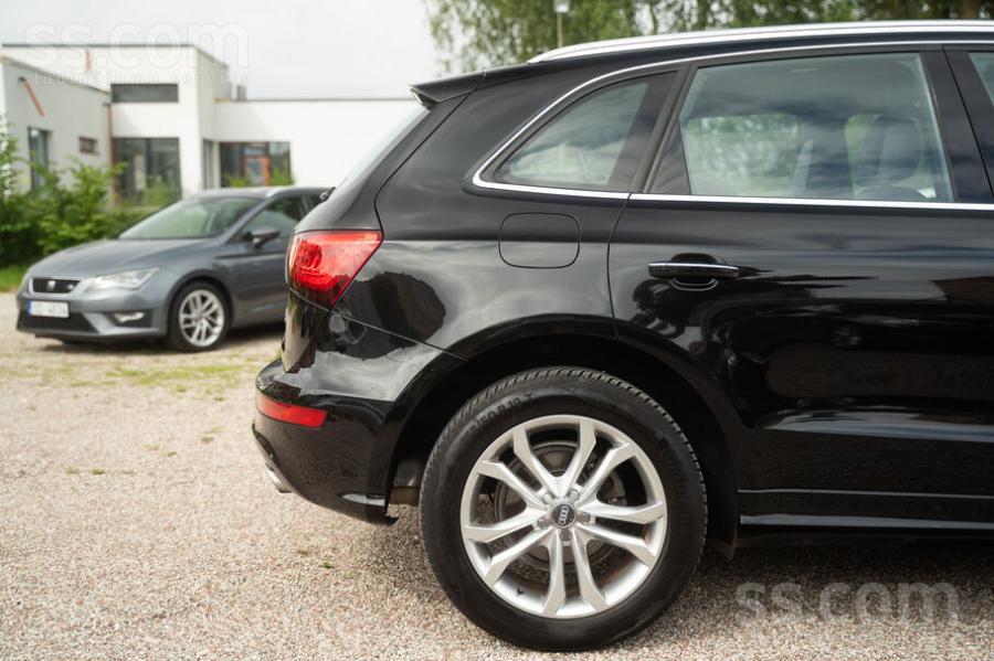 Black Audi Q5 2016 in Liepaja, with an engine capacity of 2.00 L and mileage of 22 thousand km for 13900 €, photo 11 on AUTOMOTO.COM.LV
