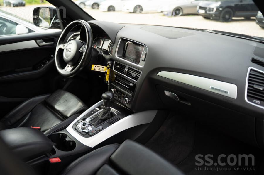 Black Audi Q5 2016 in Liepaja, with an engine capacity of 2.00 L and mileage of 22 thousand km for 13900 €, photo 31 on AUTOMOTO.COM.LV