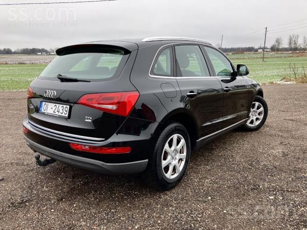 Melns Audi Q5 2016 Talsi, ar dzinēja tilpumu 2.00 L un nobraukumu 247 tūkst. km par 14999 €, foto 3 vietnē AUTOMOTO.COM.LV