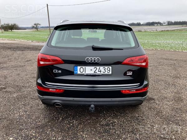 Melns Audi Q5 2016 Talsi, ar dzinēja tilpumu 2.00 L un nobraukumu 247 tūkst. km par 14999 €, foto 4 vietnē AUTOMOTO.COM.LV