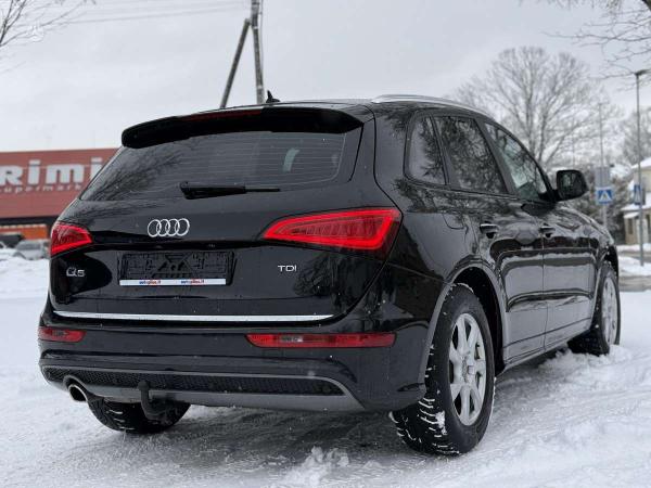 Black Audi Q5 2016 in Ukmerge, with an engine capacity of 1.97 L and mileage of 269 thousand km for 13350 €, photo 4 on AUTOMOTO.COM.LV
