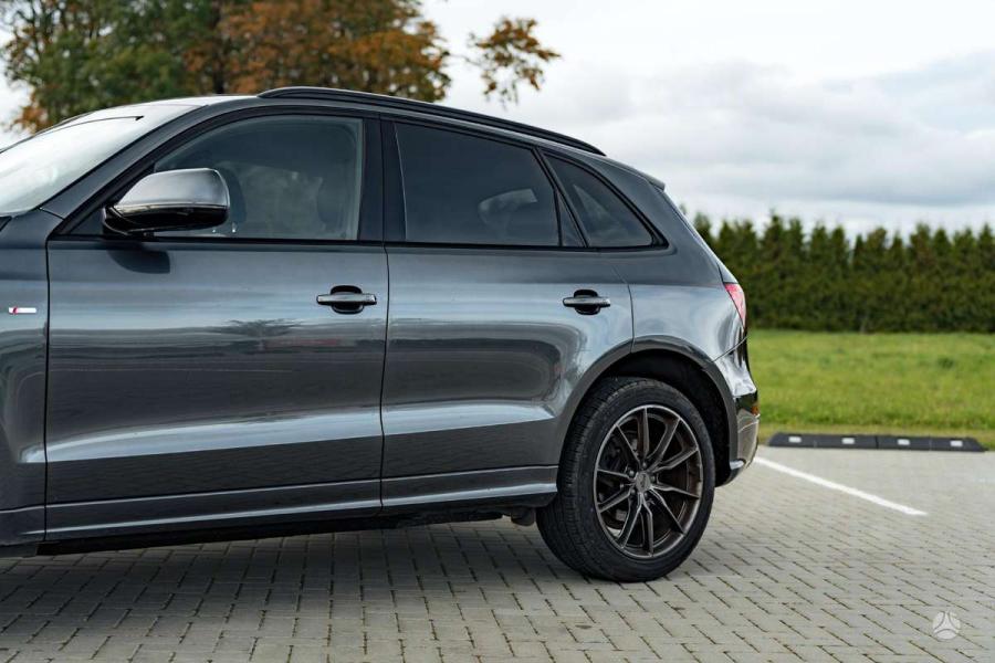 Melns Audi Q5 2016 Klaipėda, ar dzinēja tilpumu 3.00 L un nobraukumu 132 tūkst. km par 15999 €, foto 7 vietnē AUTOMOTO.COM.LV