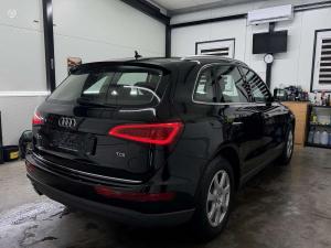 Black Audi Q5 2016 in Utena, with an engine capacity of 1.97 L and mileage of 238 thousand km for 14650 €, photo 8 on AUTOMOTO.COM.LV