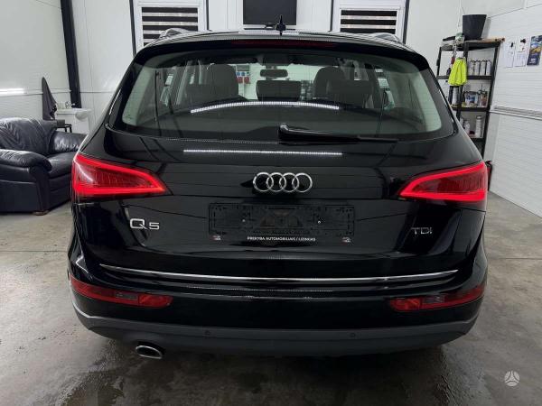 Melns Audi Q5 2016 Utena, ar dzinēja tilpumu 1.97 L un nobraukumu 238 tūkst. km par 14650 €, foto 9 vietnē AUTOMOTO.COM.LV