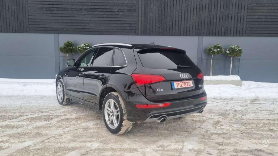 Melns Audi Q5 2016 Šauļi, ar dzinēja tilpumu 3.00 L un nobraukumu 213 tūkst. km par 12900 €, foto 4 vietnē AUTOMOTO.COM.LV
