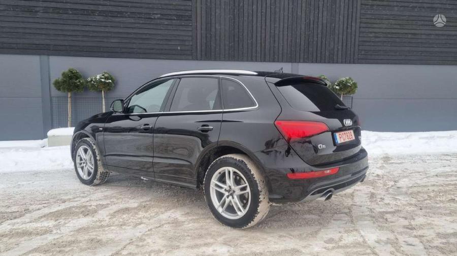 Melns Audi Q5 2016 Šauļi, ar dzinēja tilpumu 3.00 L un nobraukumu 213 tūkst. km par 12900 €, foto 10 vietnē AUTOMOTO.COM.LV