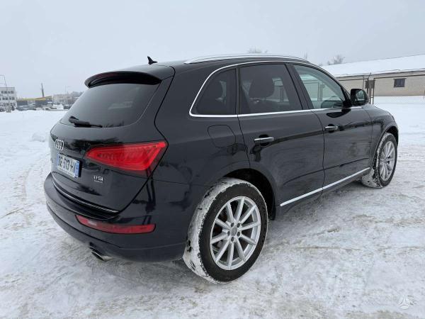 Black Audi Q5 2016 in Taurage, with an engine capacity of 1.98 L and mileage of 250 thousand km for 12900 €, photo 10 on AUTOMOTO.COM.LV