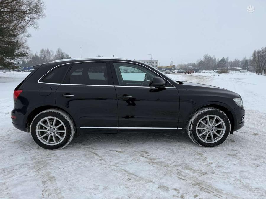 Melns Audi Q5 2016 Tauragė, ar dzinēja tilpumu 1.98 L un nobraukumu 250 tūkst. km par 12900 €, foto 11 vietnē AUTOMOTO.COM.LV