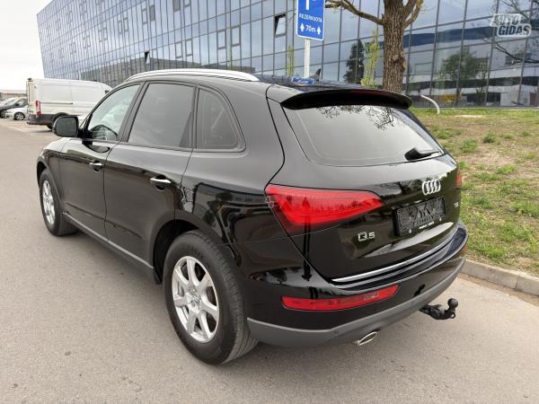 Black Audi Q5 2016 in Panevezys, with an engine capacity of 2.00 L and mileage of 263 thousand km for 13999 €, photo 8 on AUTOMOTO.COM.LV