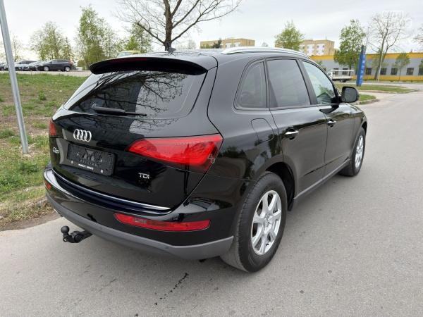 Black Audi Q5 2016 in Panevezys, with an engine capacity of 2.00 L and mileage of 263 thousand km for 13999 €, photo 9 on AUTOMOTO.COM.LV