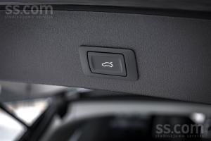 Black Audi Q5 2016 in Riga, with an engine capacity of 3.00 L and mileage of 249 thousand km for 14950 €, photo 9 on AUTOMOTO.COM.LV