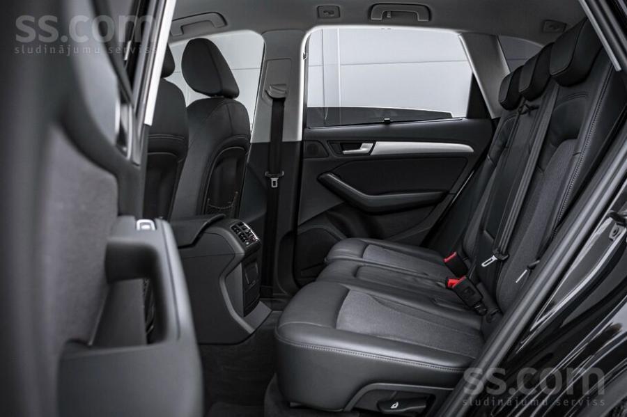 Black Audi Q5 2016 in Riga, with an engine capacity of 3.00 L and mileage of 249 thousand km for 14950 €, photo 13 on AUTOMOTO.COM.LV