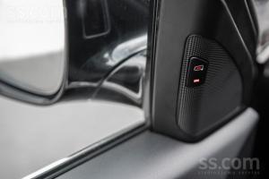 Black Audi Q5 2016 in Riga, with an engine capacity of 3.00 L and mileage of 249 thousand km for 14950 €, photo 18 on AUTOMOTO.COM.LV