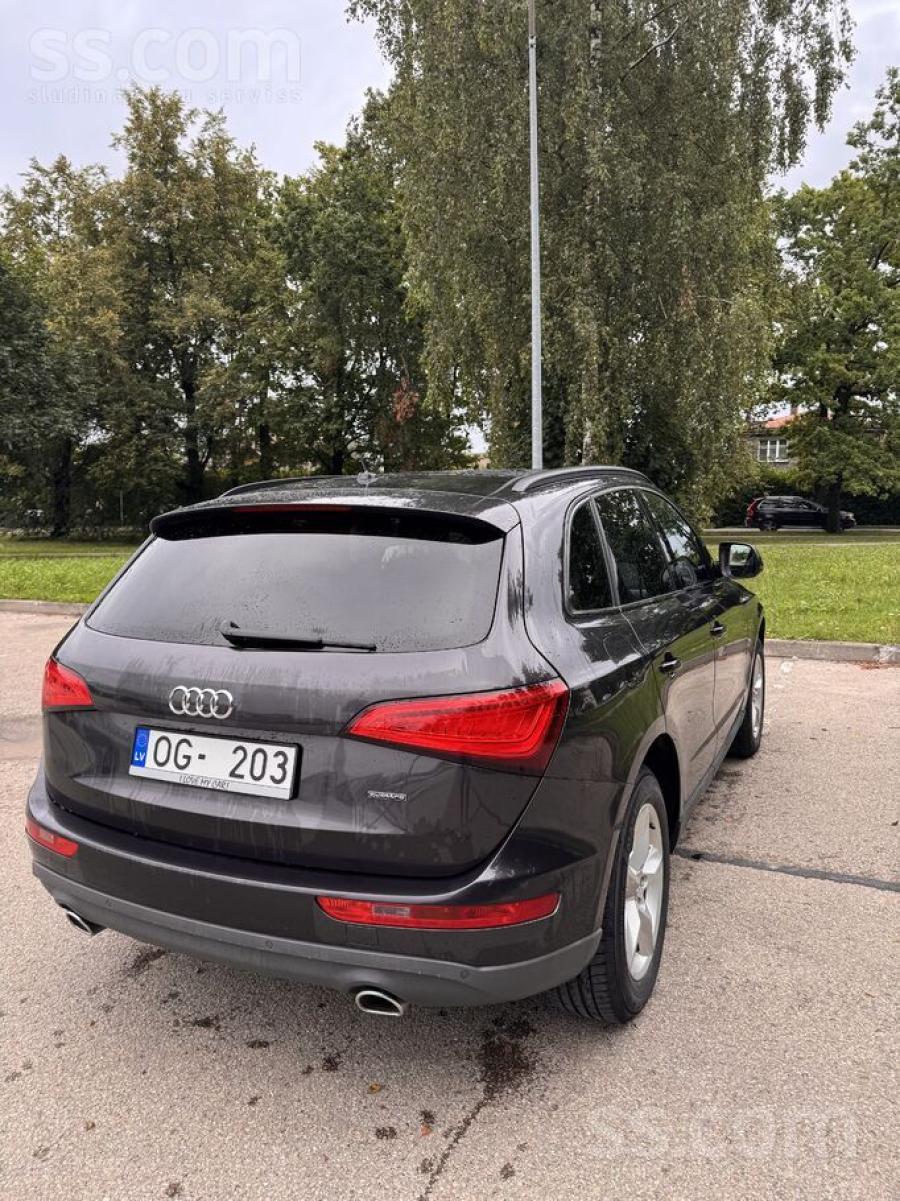 Black Audi Q5 2016 in Jelgava, with an engine capacity of 3.00 L and mileage of 248 thousand km for 15500 €, photo 3 on AUTOMOTO.COM.LV