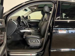 Melns Audi Q5 2016 Jūrmala, ar dzinēja tilpumu 3.00 L un nobraukumu 263 tūkst. km par 15850 €, foto 18 vietnē AUTOMOTO.COM.LV
