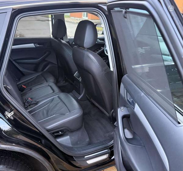 Melns Audi Q5 2016 Druskininkai, ar dzinēja tilpumu 1.97 L un nobraukumu 221 tūkst. km par 14600 €, foto 10 vietnē AUTOMOTO.COM.LV