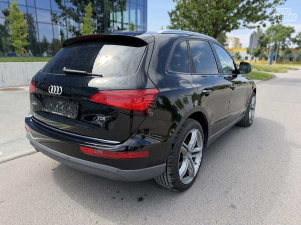 Melns Audi Q5 2016 Panevēža, ar dzinēja tilpumu 2.00 L un nobraukumu 265 tūkst. km par 13000 €, foto 8 vietnē AUTOMOTO.COM.LV
