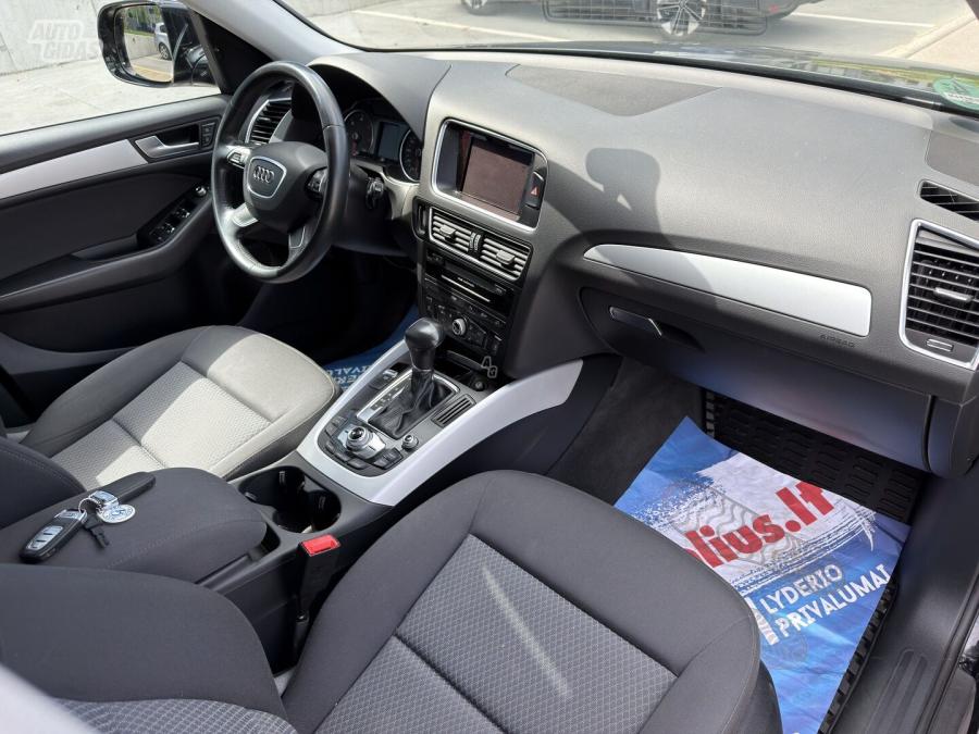 Black Audi Q5 2016 in Panevezys, with an engine capacity of 2.00 L and mileage of 265 thousand km for 13000 €, photo 18 on AUTOMOTO.COM.LV
