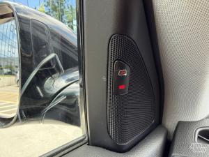 Black Audi Q5 2016 in Panevezys, with an engine capacity of 2.00 L and mileage of 265 thousand km for 13000 €, photo 30 on AUTOMOTO.COM.LV